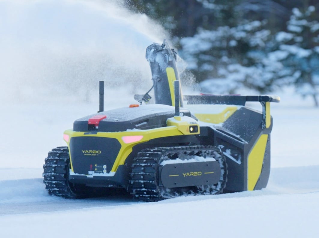 Yarbo S1 Snow Blower – The World’s 1st Autonomous Snowblower Is Impressive